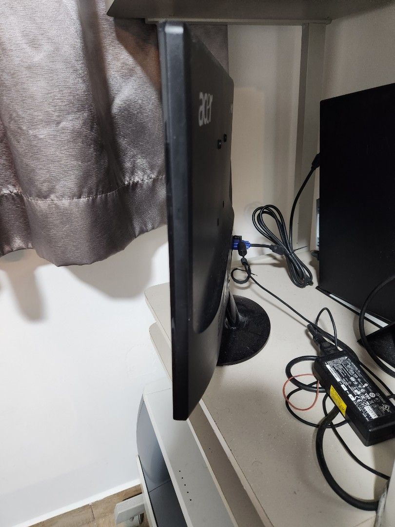 Lenovo think centre 720s desktop, Computers & Tech, Desktops on Carousell