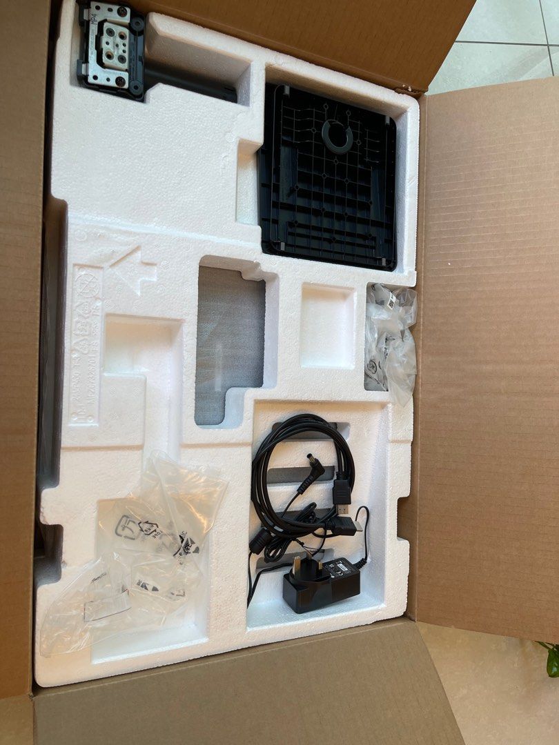 LG 24” Monitor MP400, Computers & Tech, Parts & Accessories, Monitor ...