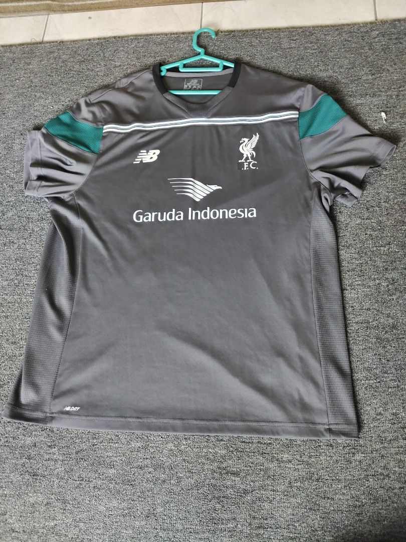 Liverpool New Balance Garuda Training Kit Original, Men's Fashion, Tops ...