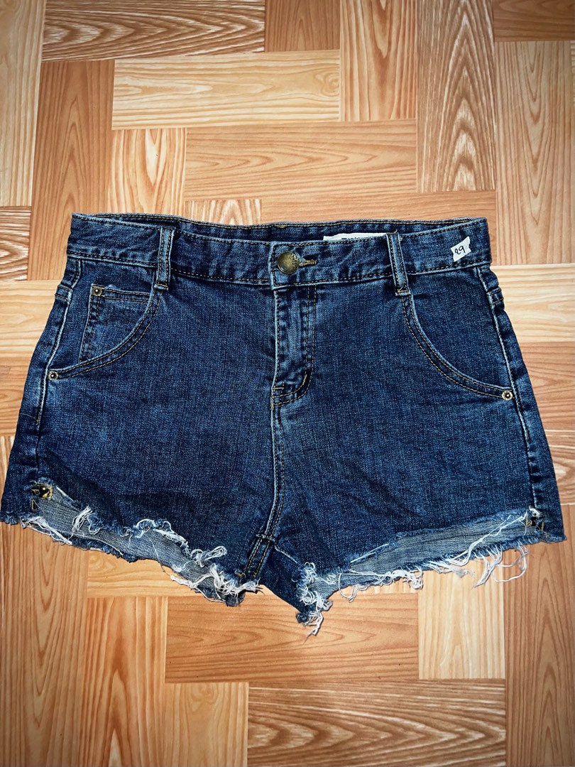 Maong Short, Women's Fashion, Bottoms, Shorts on Carousell