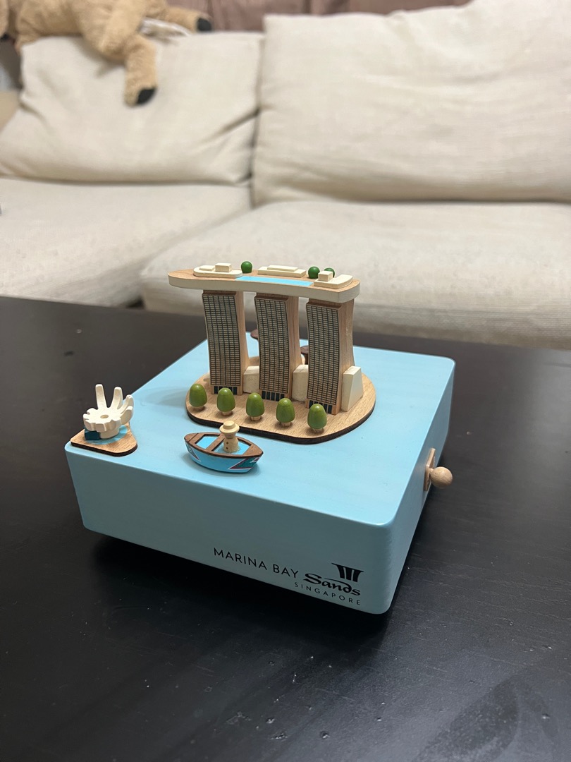 Marina Bay Sands (MBS) Music Box Boat, Hobbies & Toys, Toys & Games on ...