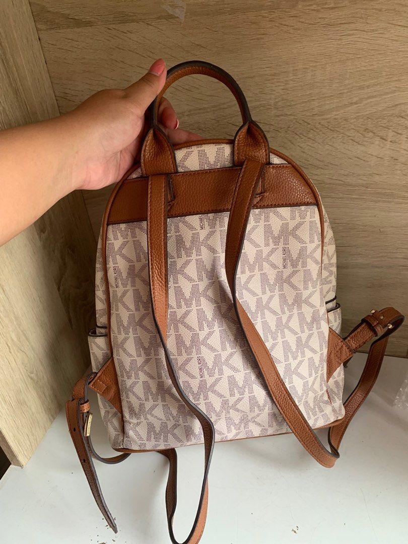 Michael kors ransel, Fesyen Wanita, Tas & Dompet di Carousell
