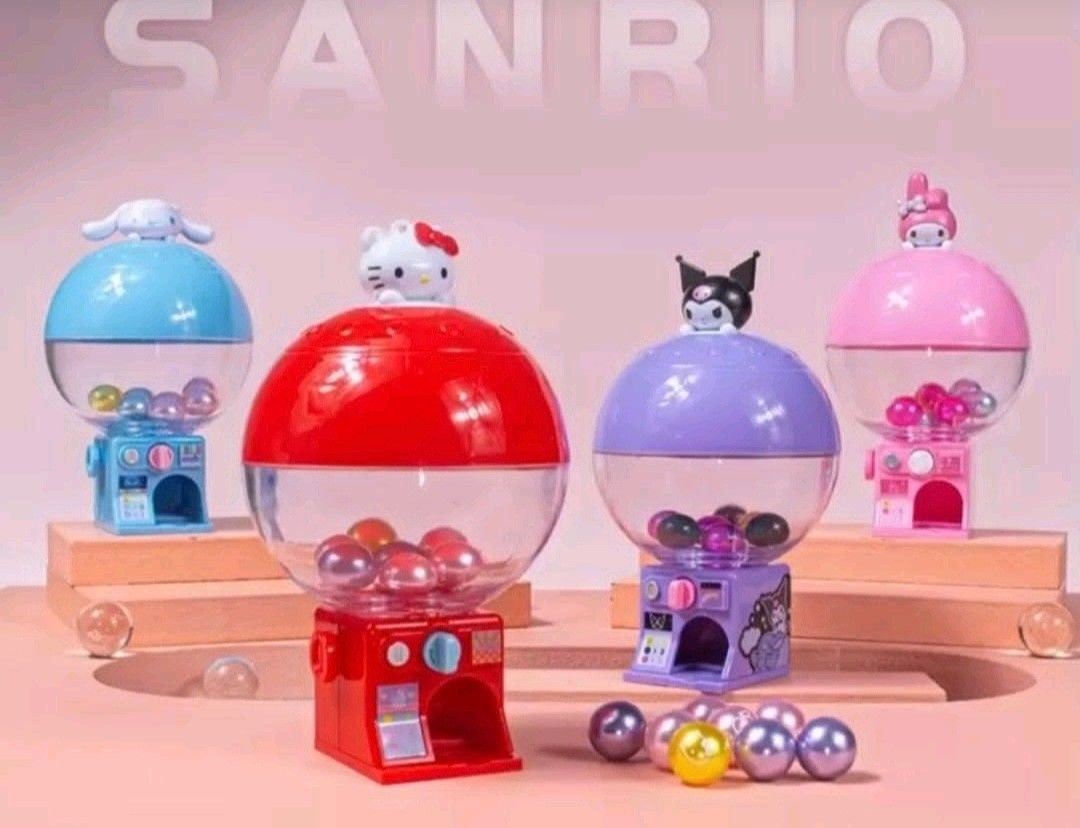 Mini capsule machine, Hobbies & Toys, Toys & Games on Carousell