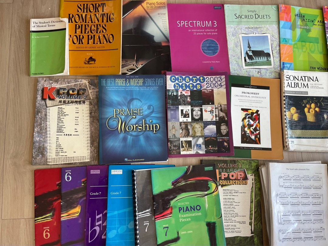 Over 30 Music books, includes Score / sheets / booklets, Hobbies & Toys ...