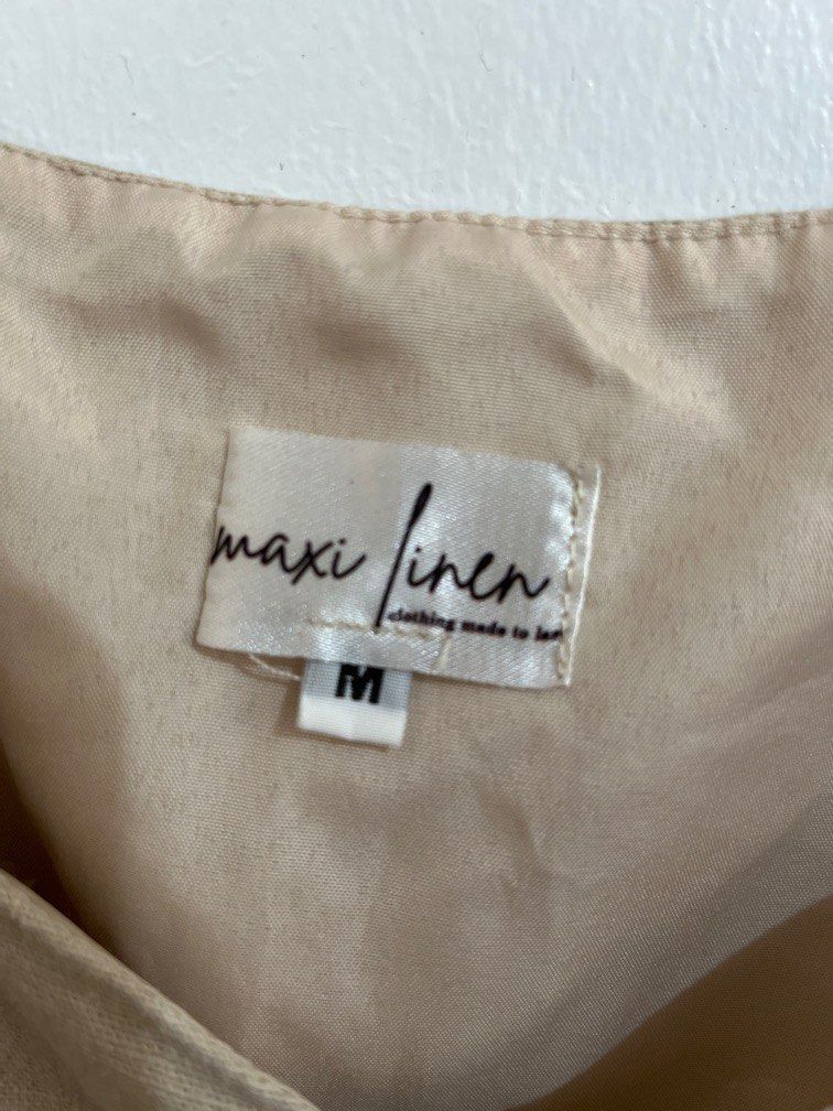 Maxi Linen Nude beige heart-shaped top on Carousell