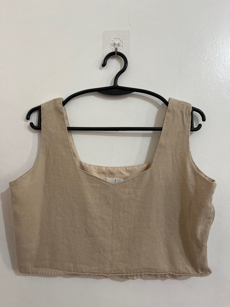 Maxi Linen Nude beige heart-shaped top on Carousell