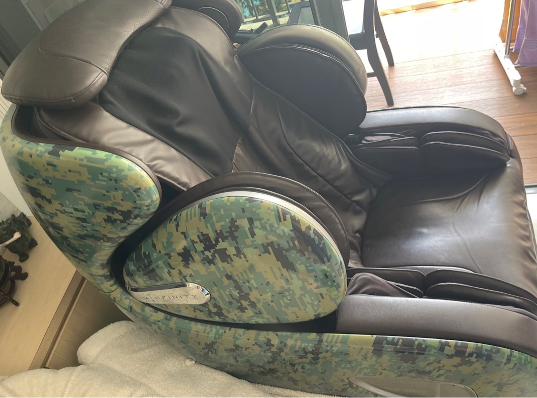 Oasis infinity, Furniture & Home Living, Furniture, Chairs on Carousell