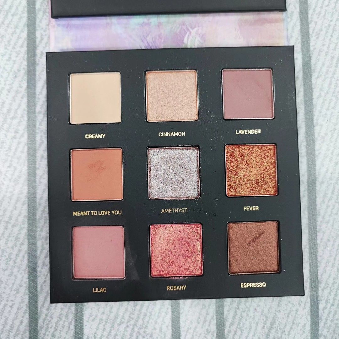 Perfect Diary Eyeshadow Palette on Carousell