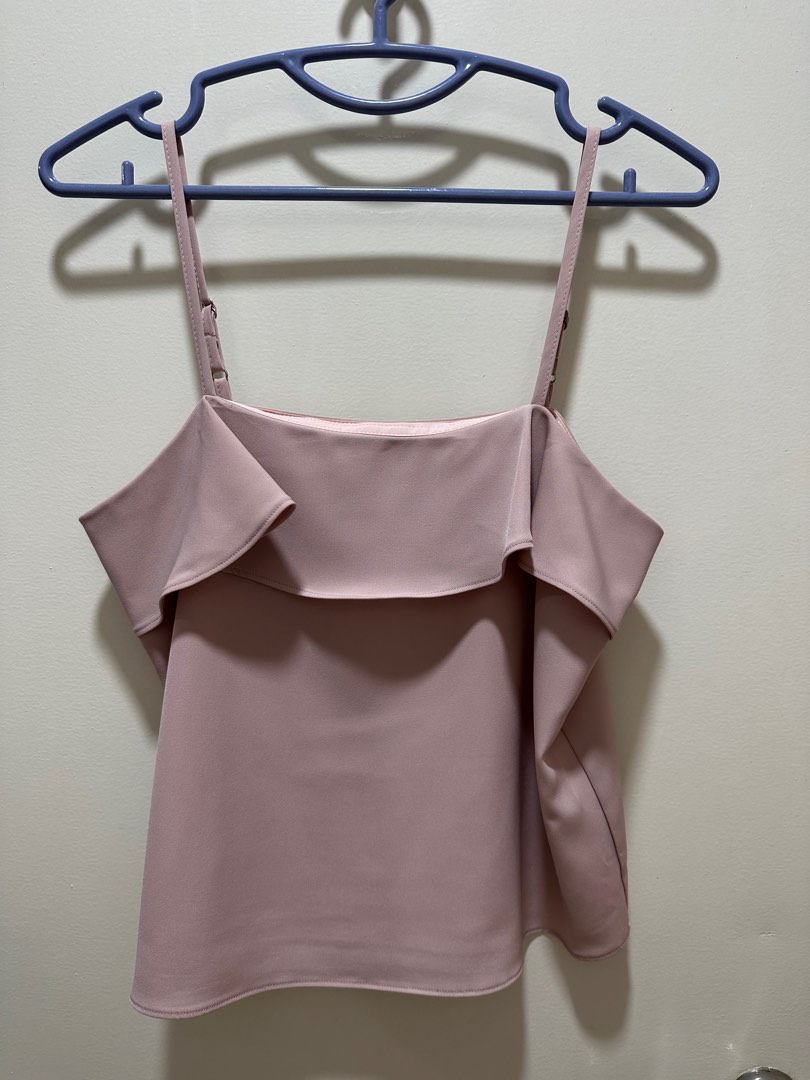 Pink Top, Women's Fashion, Tops, Sleeveless on Carousell