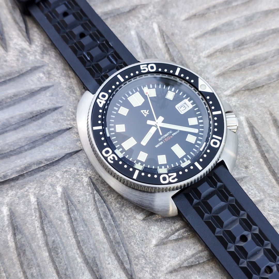 Rdunae seiko Willard homage, Men's Fashion, Watches & Accessories ...