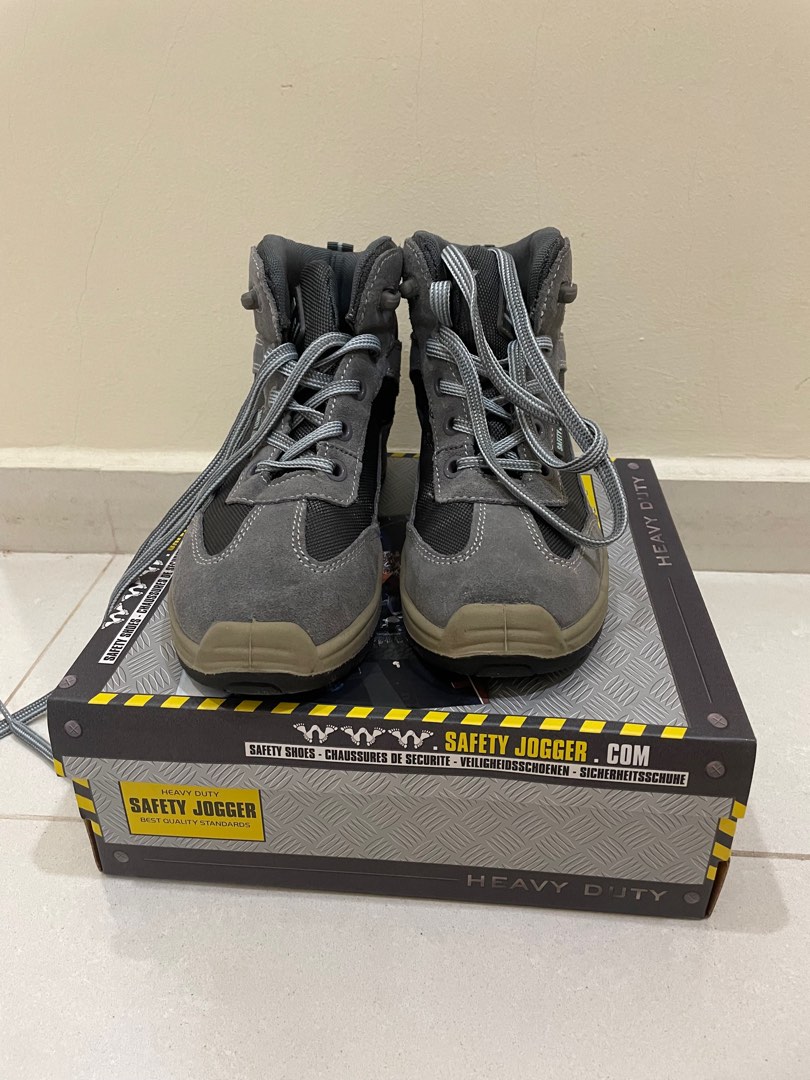 Safety Boots, Women's Fashion, Footwear, Boots on Carousell