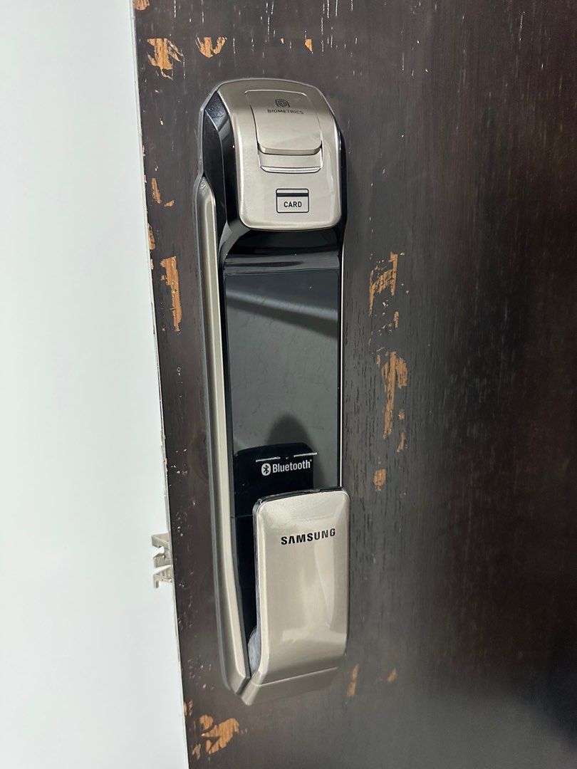 Samsung Digital Door Lock DP-728, Furniture & Home Living, Security ...