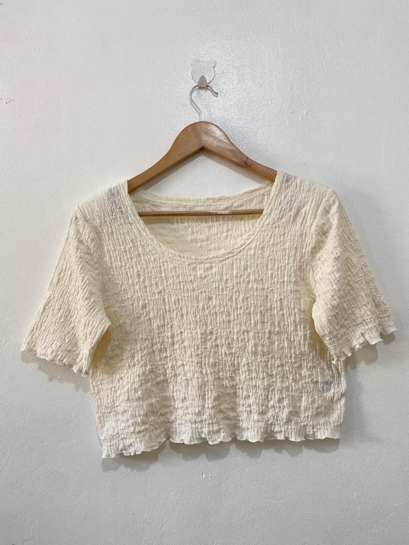 Scrunchie Top on Carousell