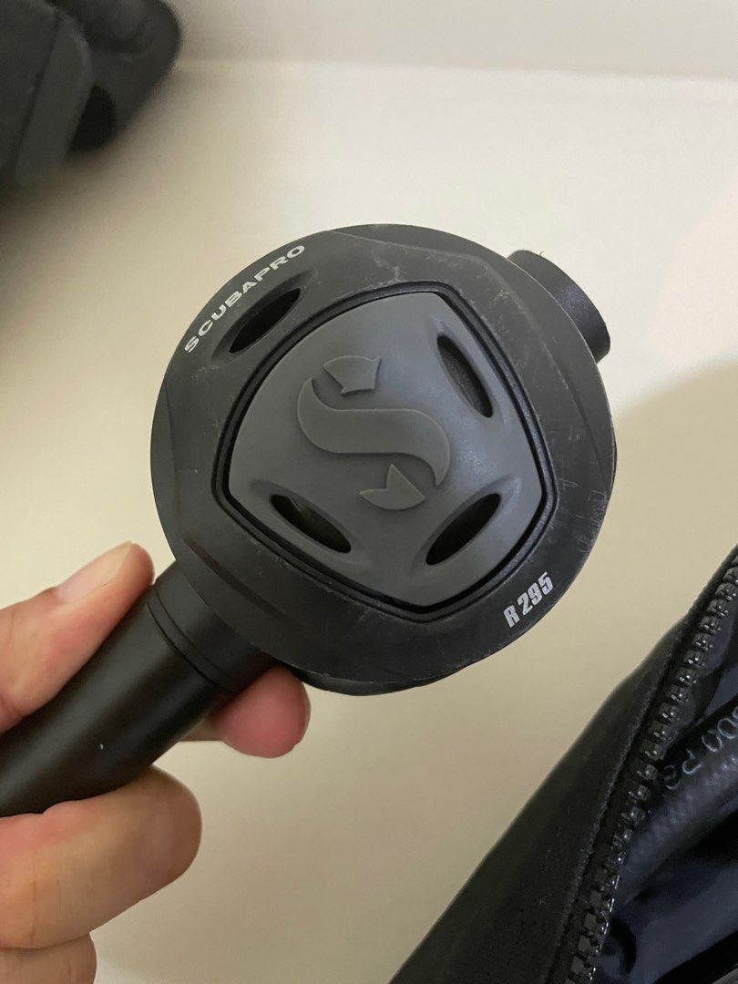 Scuba Regulator 1st and 2nd Stage + Octo + Gauge, Sports Equipment ...