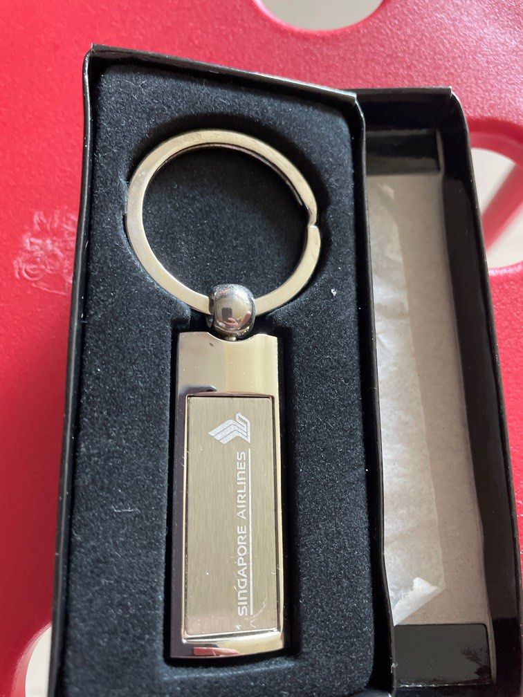 SIA Singapore Airlines keychain. BNIB. Authentic, Hobbies & Toys ...