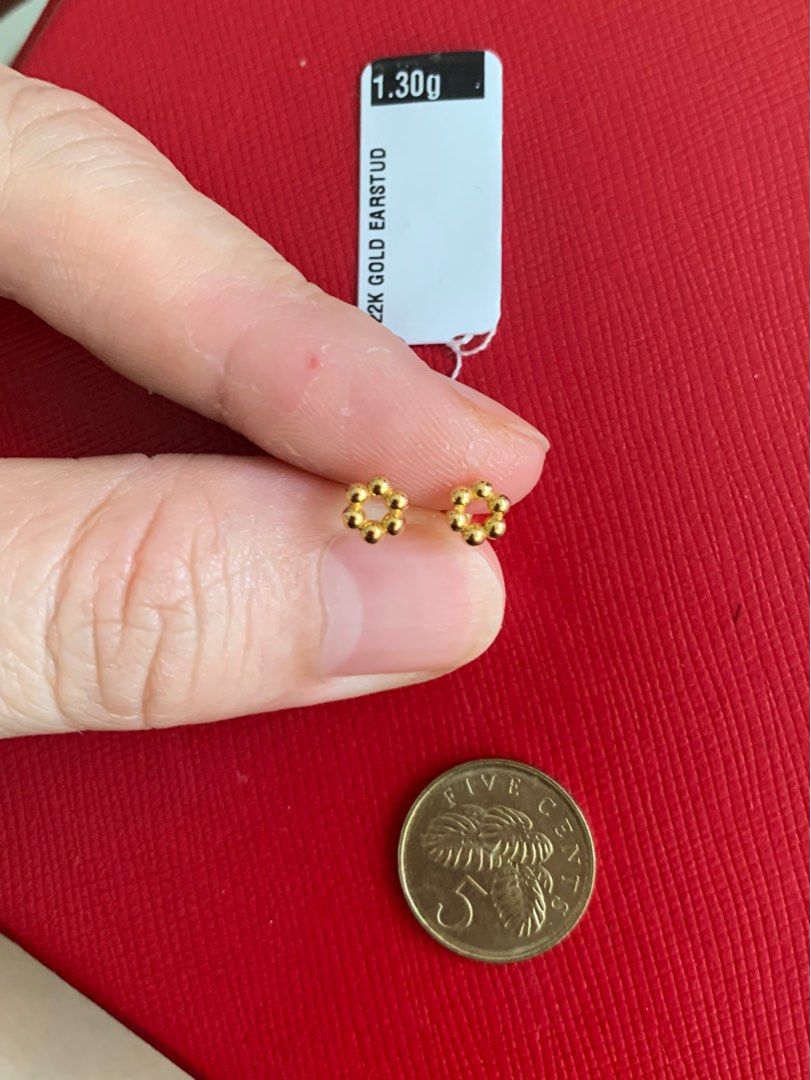 SK 916 gold Earstud, Babies & Kids, Babies & Kids Fashion on Carousell