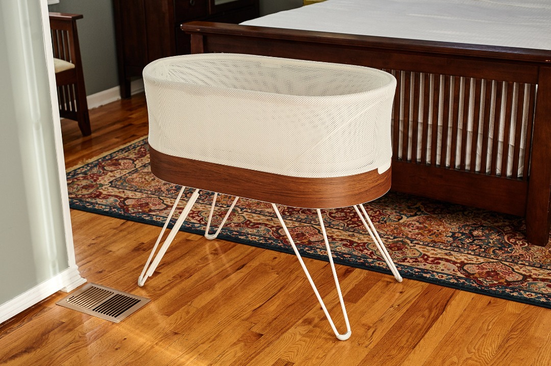 SNOO smart sleeper bassinet, Babies & Kids, Baby Nursery & Kids ...
