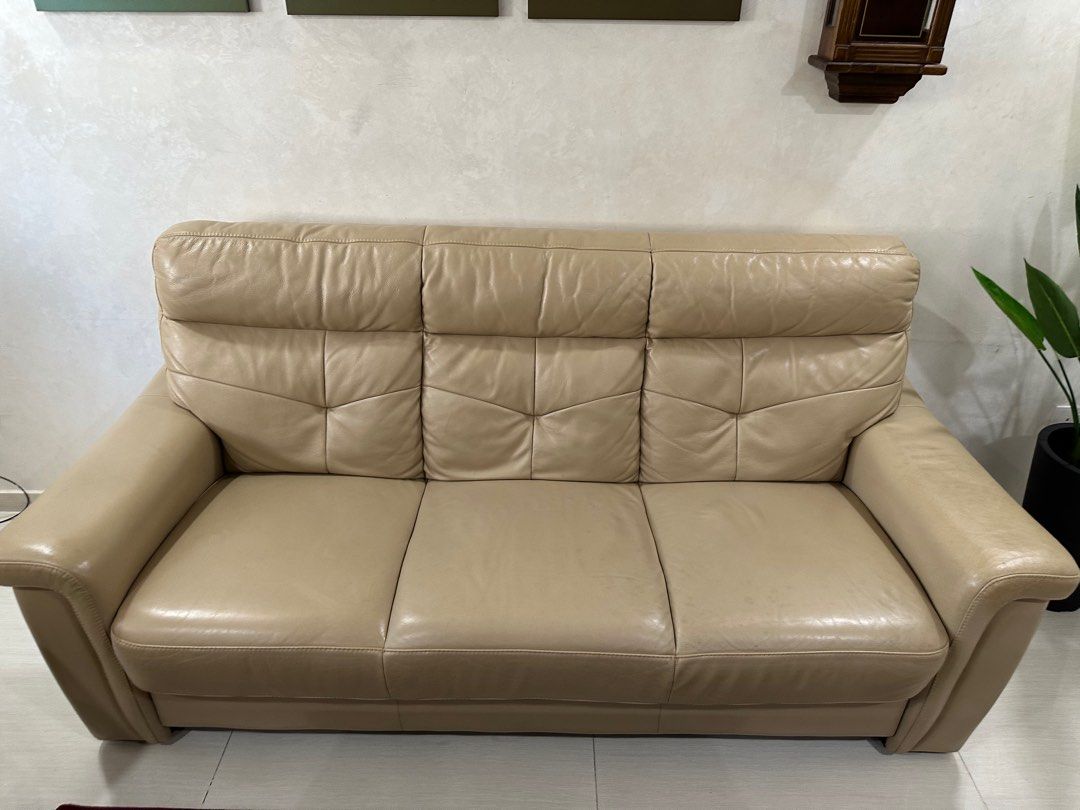 Sofaa set, Furniture & Home Living, Furniture, Sofas on Carousell