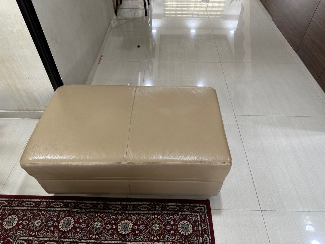 Sofaa set, Furniture & Home Living, Furniture, Sofas on Carousell