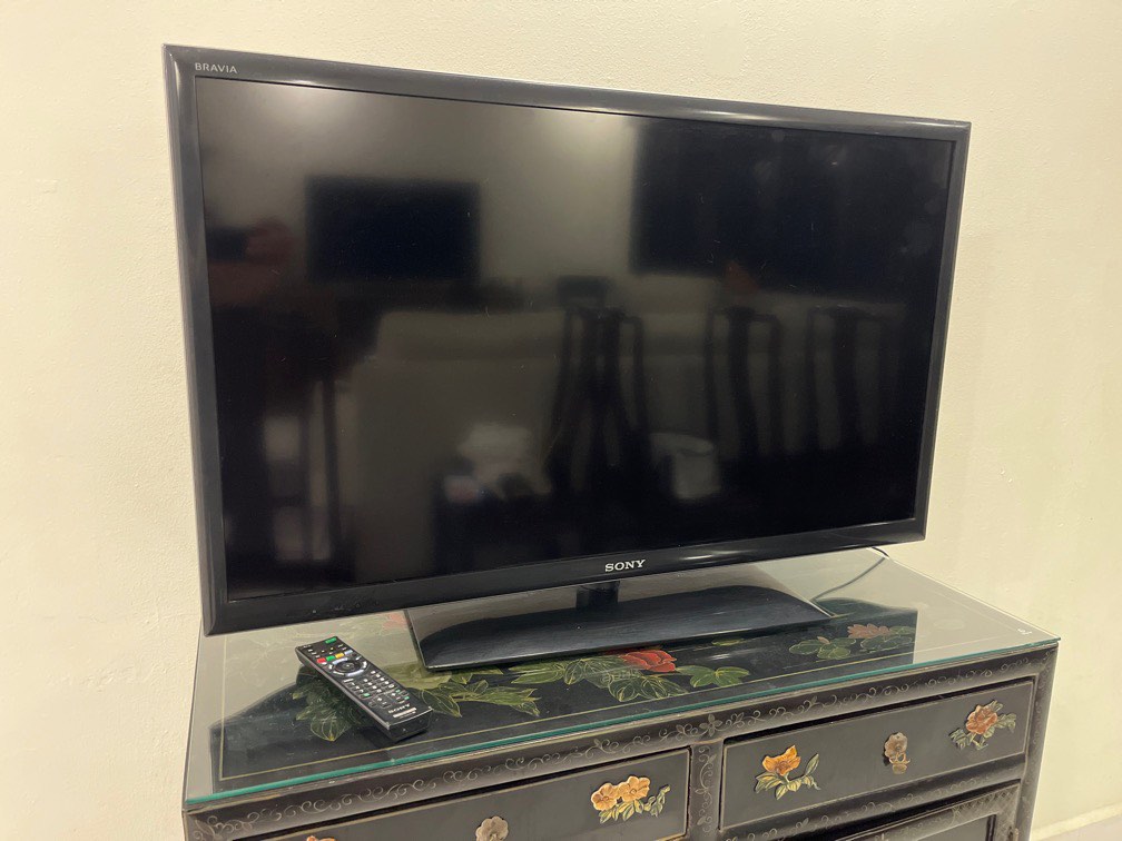 Sony TV 42 Inch, TV & Home Appliances, TV & Entertainment, TV on Carousell