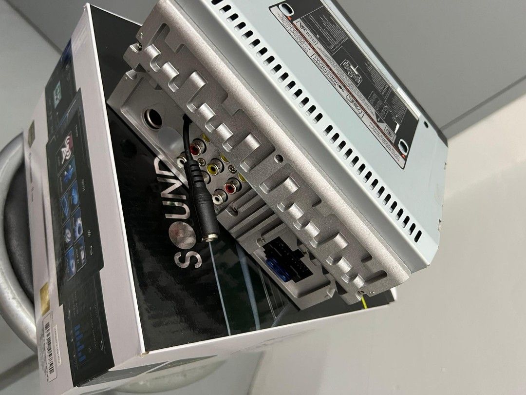 Soundstream head unit, Car Accessories, Accessories on Carousell