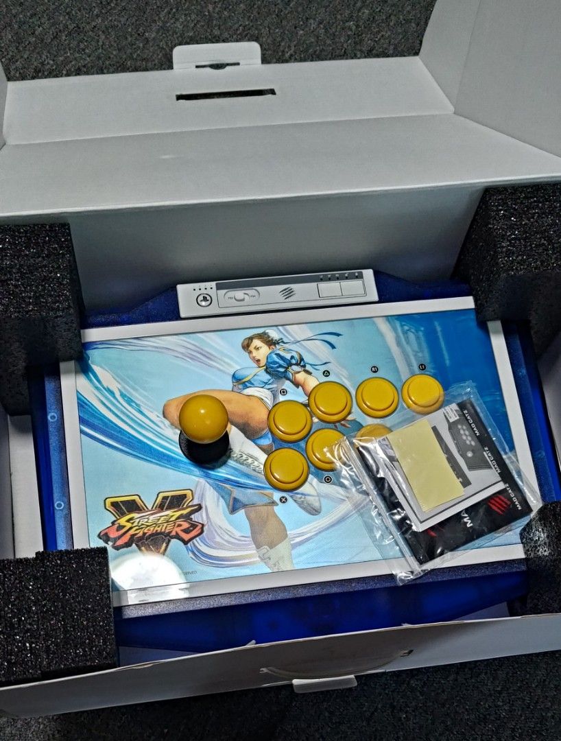 Street Fighter 5 Mad Catz TE 2 Chun LI Arcade Stick, Video Gaming, Gaming Accessories ...