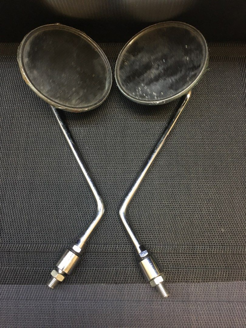 Suzuki classic side mirror, Motorbikes on Carousell