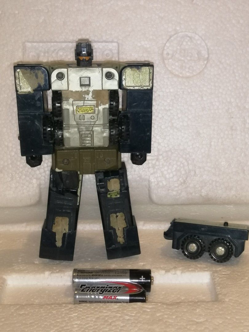 Takara Transformers TF G1 Onslaught Combaticon Bruticus, Hobbies & Toys ...