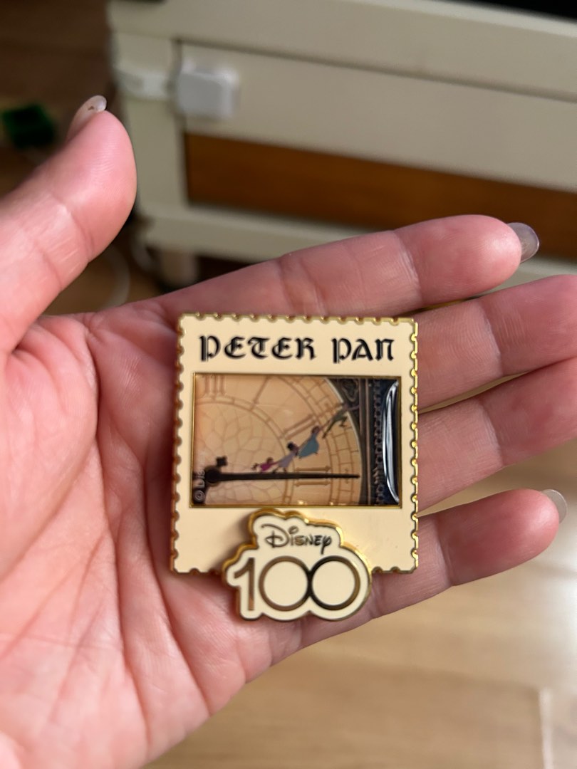 Tinker bell D100 pin, 興趣及遊戲, 玩具 & 遊戲類 - Carousell