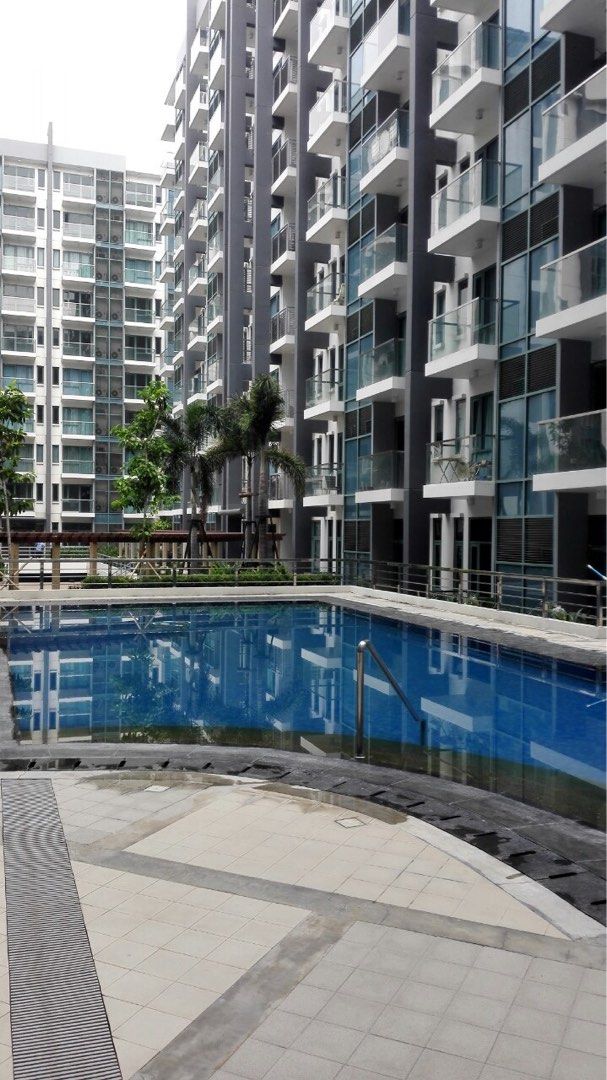 TWO PALM TREE Villas W/ INCOME 30.10Sqm Naia 3 Resort World Condo ...