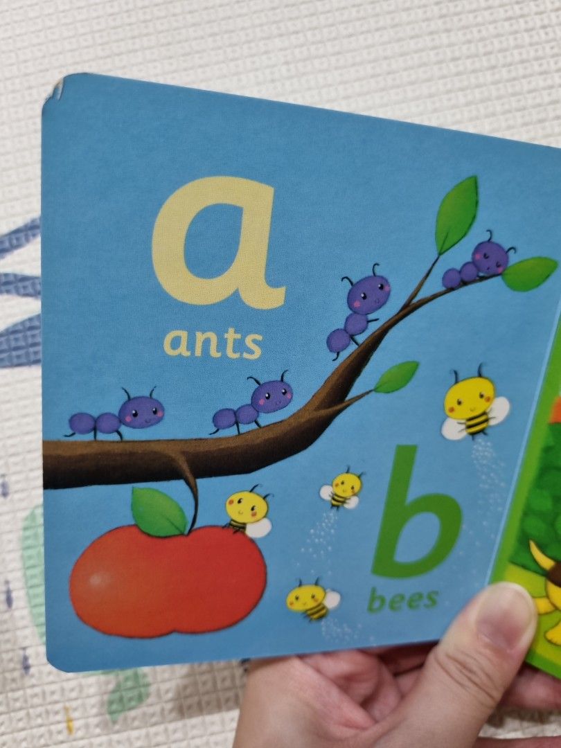 Usborne Very First Words, Babies & Kids, Infant Playtime on Carousell