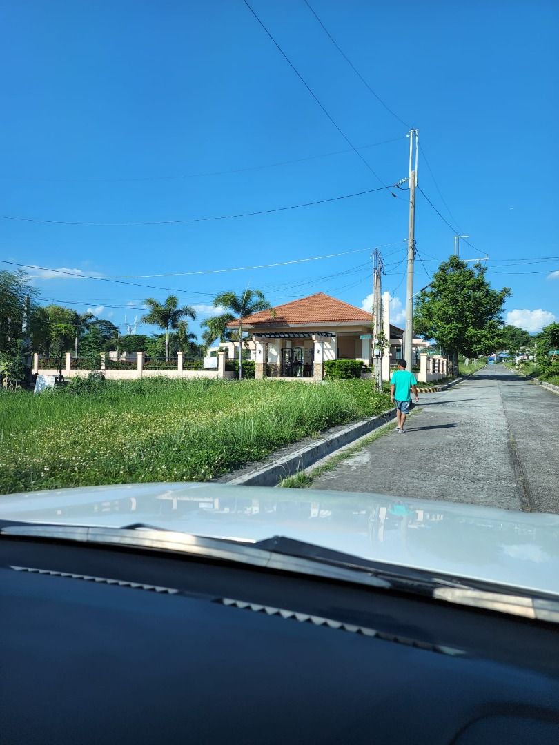VACANT RESIDENTIAL LOT FOR SALE! on Carousell