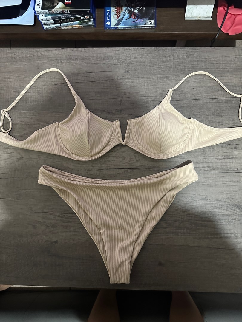 Vida swimwear 2 piece bikini on Carousell