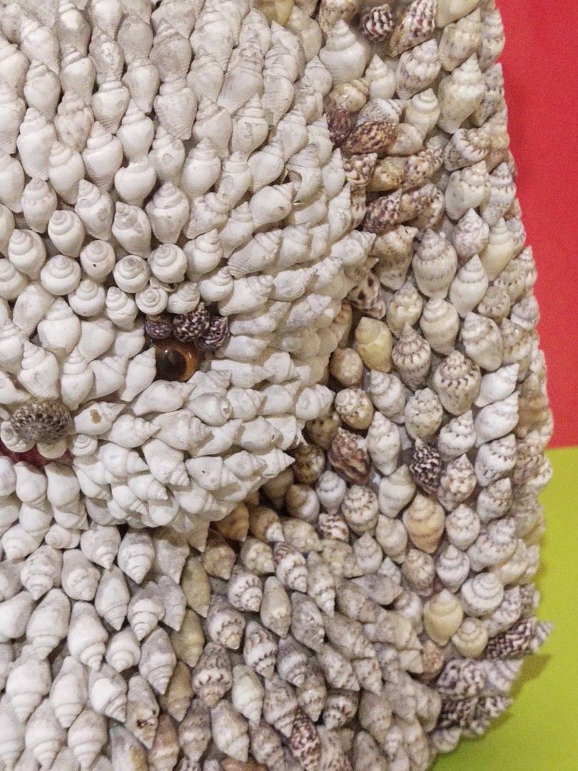 vintage "Display CAT made out of little Sea Shells"/Wonderfully cute in ...