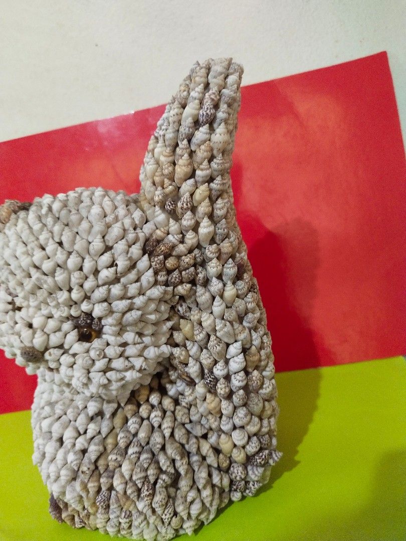 vintage "Display CAT made out of little Sea Shells"/Wonderfully cute in ...