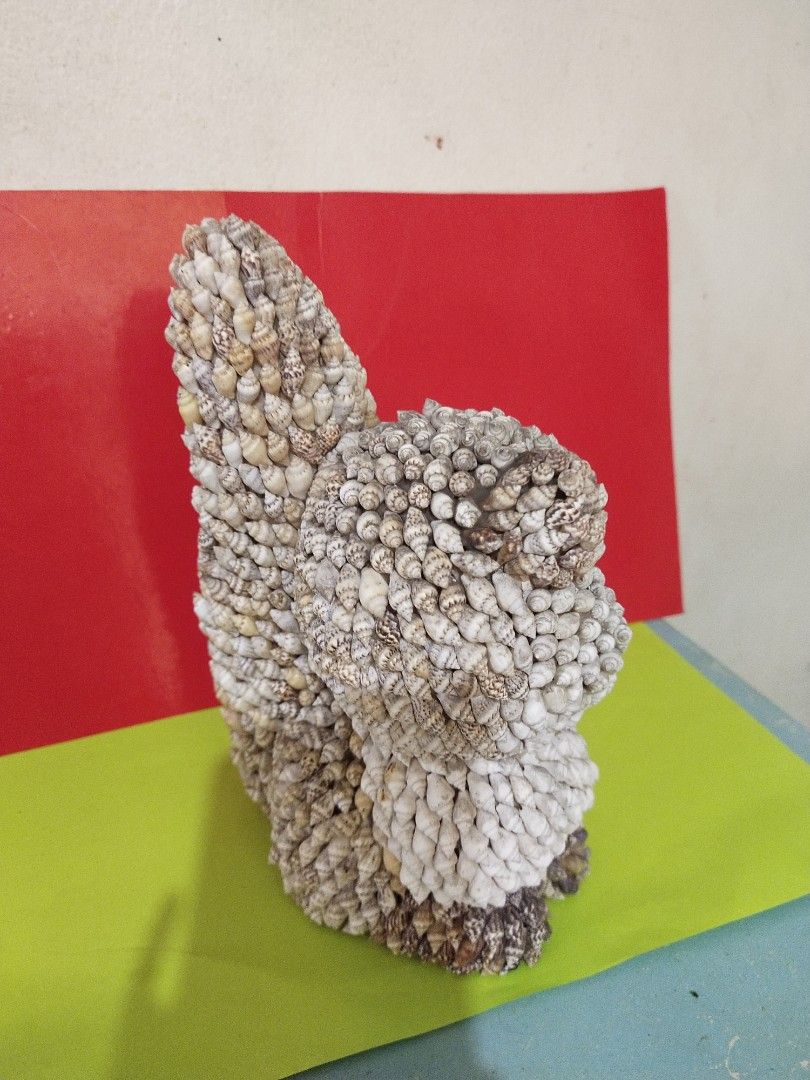 vintage "Display CAT made out of little Sea Shells"/Wonderfully cute in ...