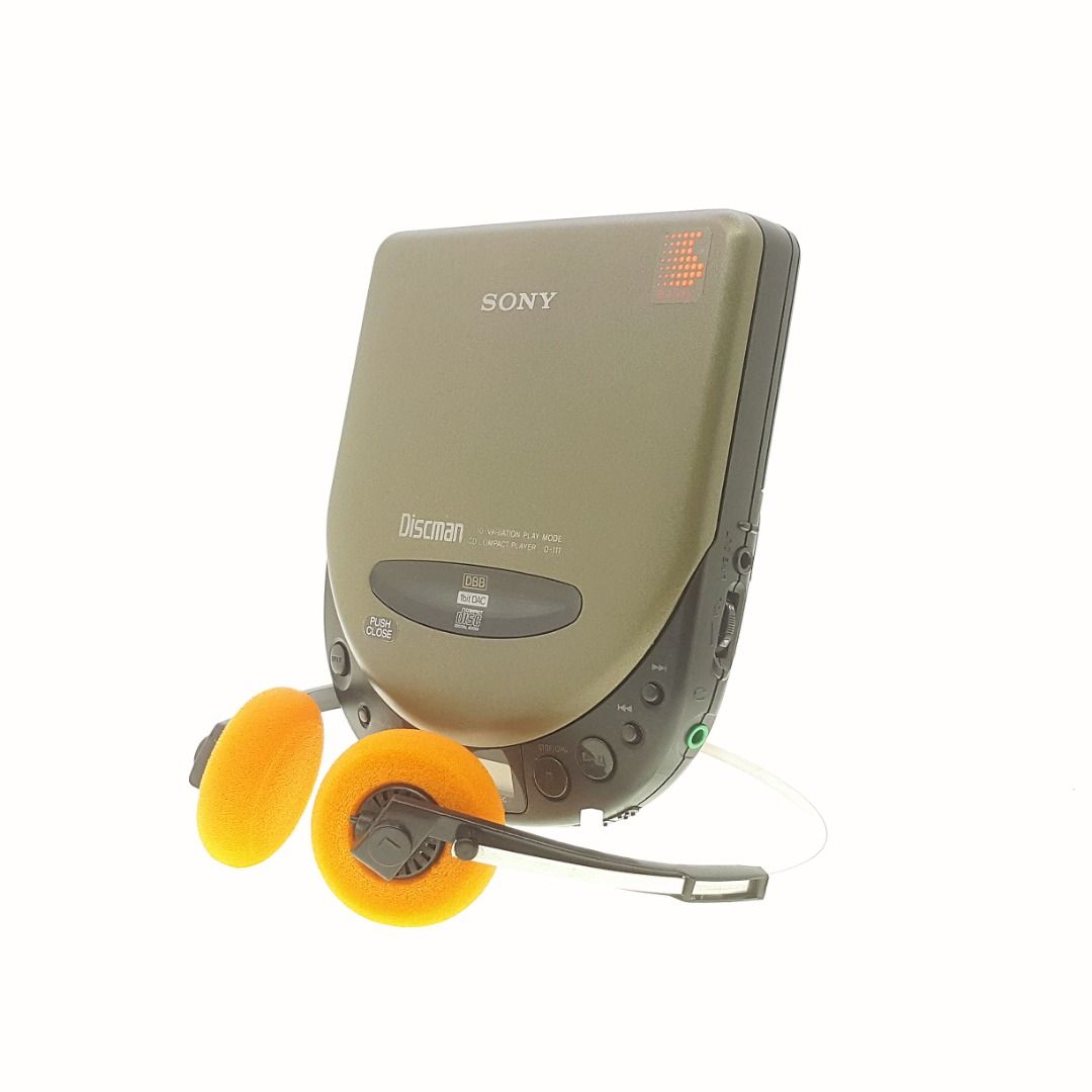 Vintage Sony Discman/Walkman D-111 Portable CD Player in Excellent ...