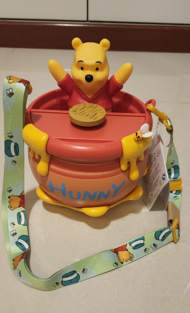 Winnie the pooh collectible box, Hobbies & Toys, Memorabilia ...