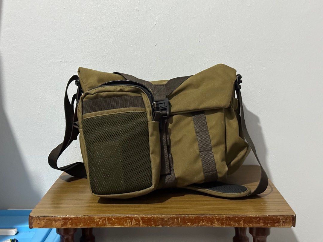 Wotancraft Pilot 7L with brompton carrier, Men's Fashion, Bags, Sling ...