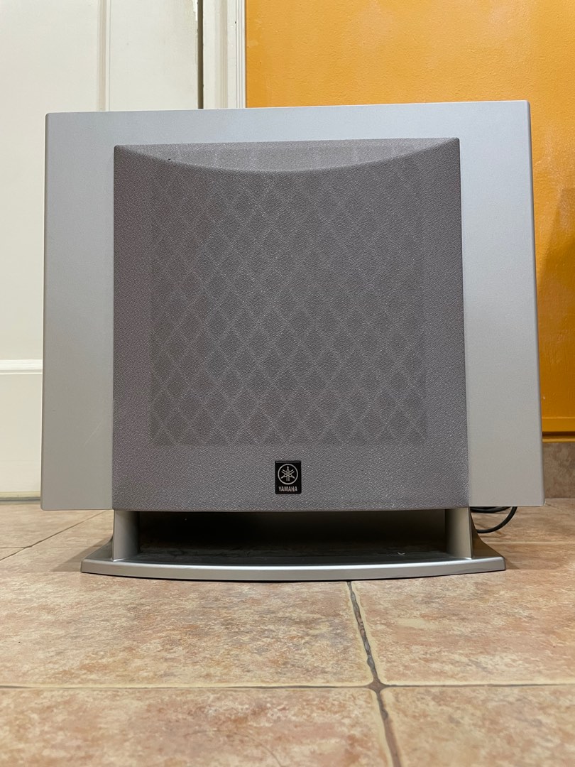 Yamaha subwoofer YST-FSW100, Audio, Soundbars, Speakers & Amplifiers on Carousell