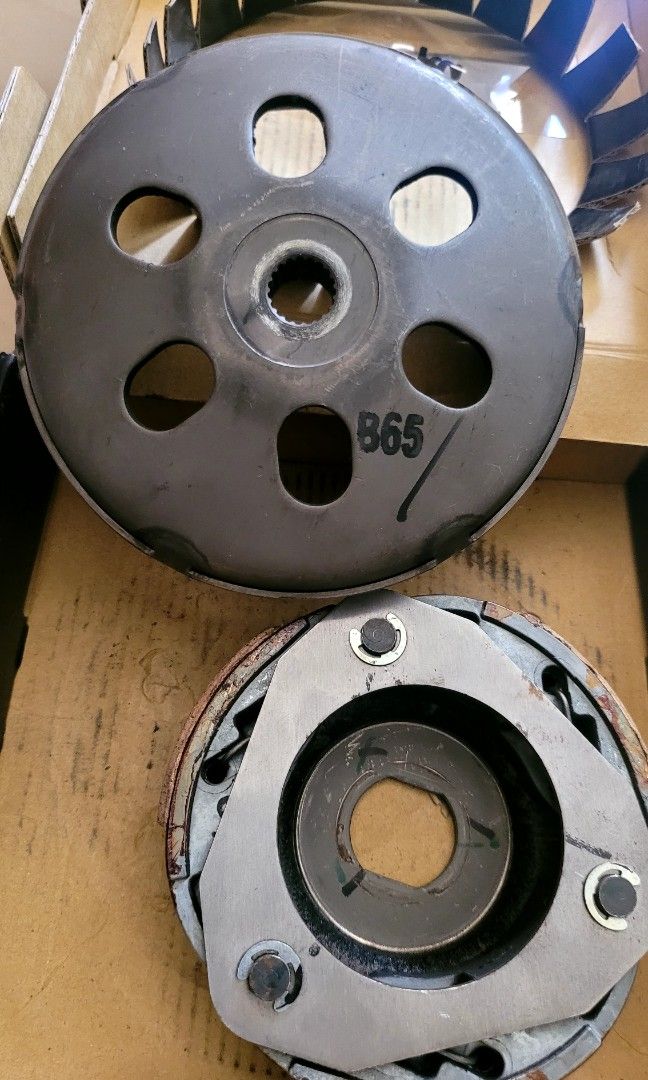 Aerox V1 Ori Clutch set., Motorcycles, Motorcycle Accessories on Carousell