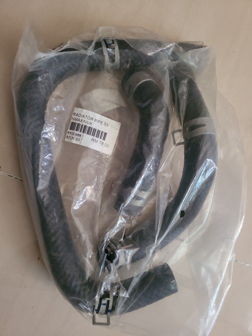 Aerox V1 Ori stock radiator hose set, Motorcycles, Motorcycle ...