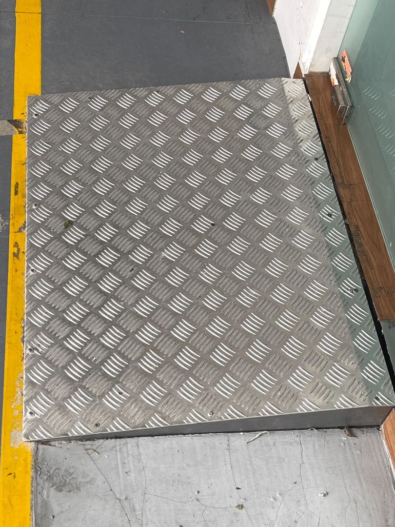 Aluminum Chequered Plate wheelchair slope Ramp made to order, Home ...