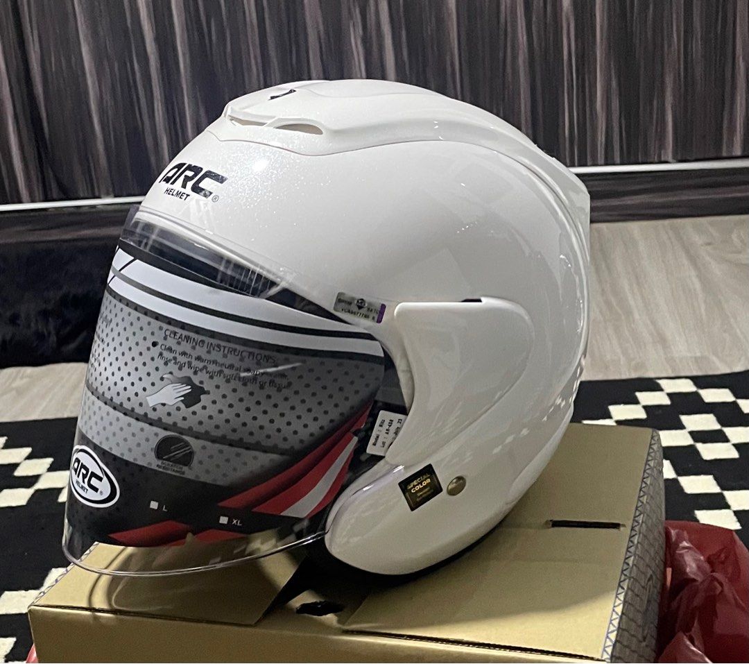 ARC RITZ WHITE, Motorcycles, Motorcycle Accessories on Carousell