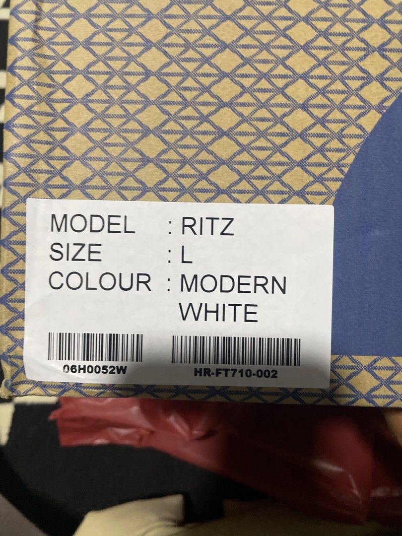 ARC RITZ WHITE, Motorcycles, Motorcycle Accessories on Carousell