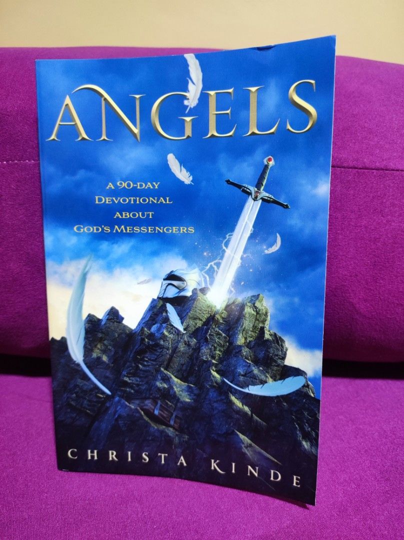 Archangel Michael: Angels a 90 day devotional about God's messengers ...