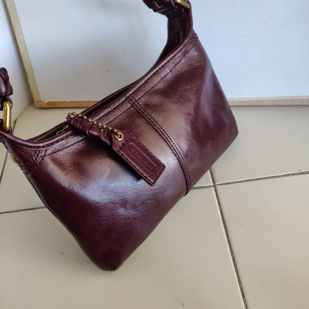 Authentic coach small leather shoulder bag, Men's Fashion, Bags, Sling ...