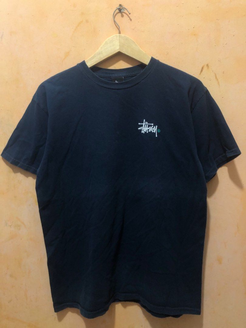 Baju kaos Stussy build up bekas original, Fesyen Pria, Pakaian , Atasan ...