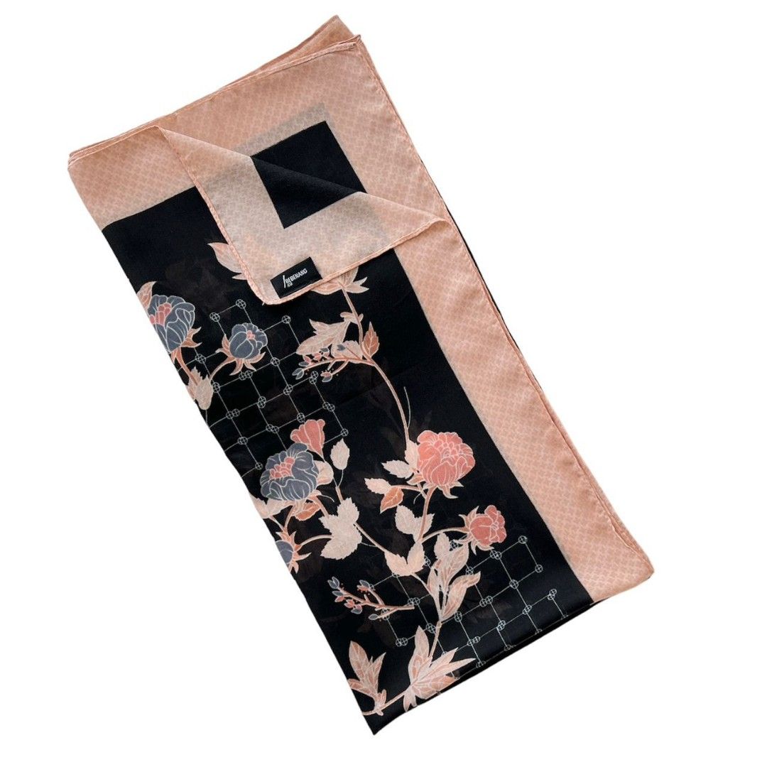 Bebenang Tudung Bawal, Women's Fashion, Muslimah Fashion, Hijabs on ...