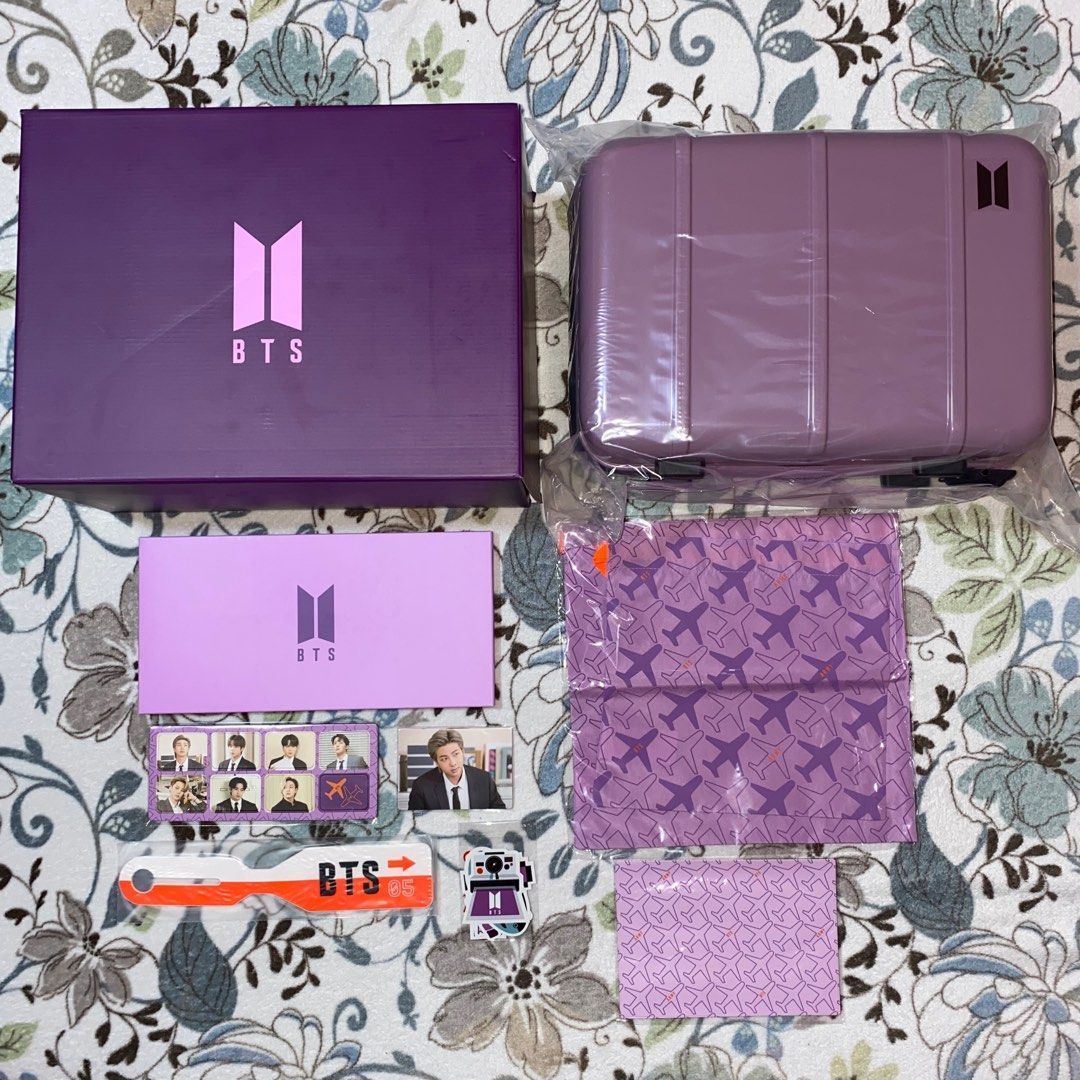 BTS MERCH BOX #5 (FULL SET) on Carousell